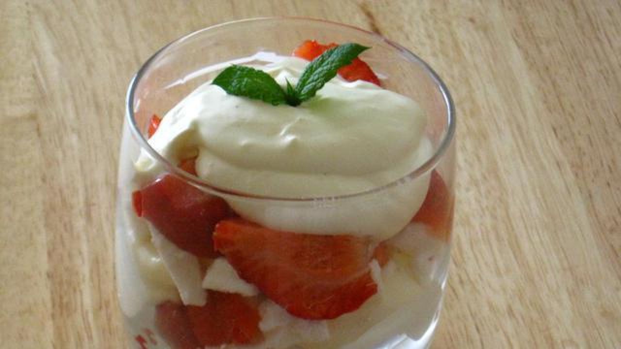 Przepis - Eaton mess przepis - Gotujmy.pl