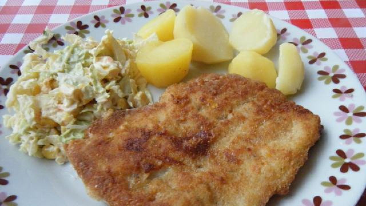 Przepis - Filet z mintaja w panierce przepis - Gotujmy.pl