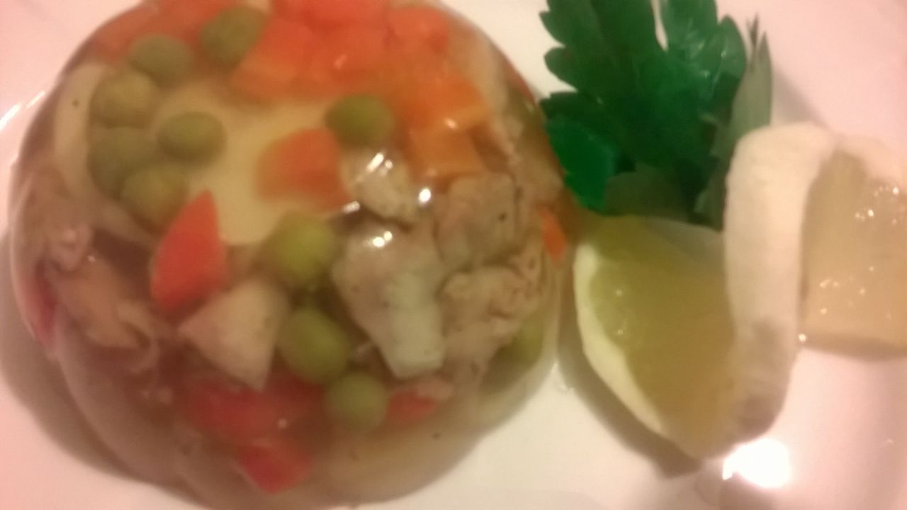 Przepis - Galaretka drobiowa przepis - Gotujmy.pl