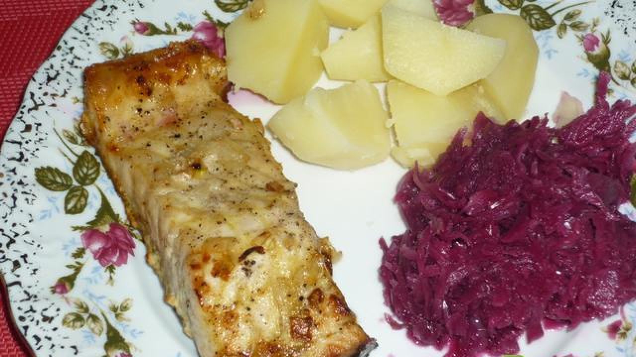 Jak przyrządzić: Jesiotr z piekarnika? Gotujmy.pl