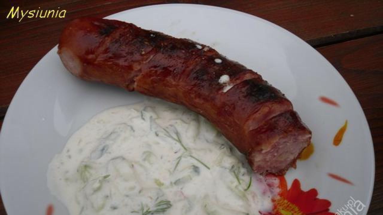 Przepis - Kiełbaski z grilla - klasyczne przepis - Gotujmy.pl Przepis - Kiełbaski z grilla - klasyczne przepis - Gotujmy.pl