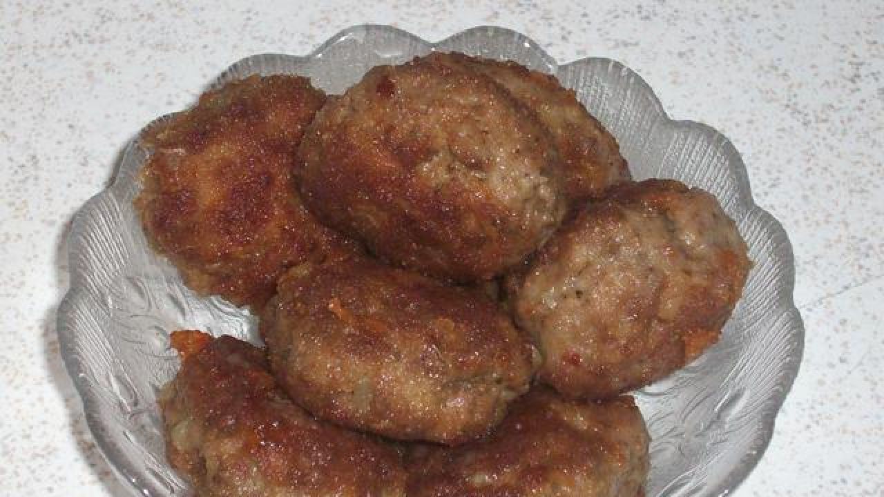 Przepis - Klasyczny kotlet mielony przepis - Gotujmy.pl