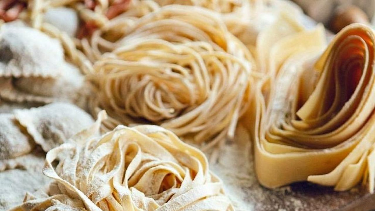 Przepis - Makaron babuni przepis - Gotujmy.pl