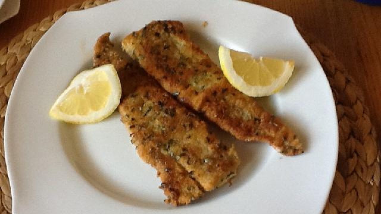 Przepis - Mintaj w cytrynowej panierce przepis - Gotujmy.pl