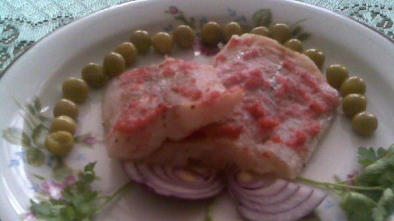 Przepis - Mintaj z chrzanem przepis - Gotujmy.pl