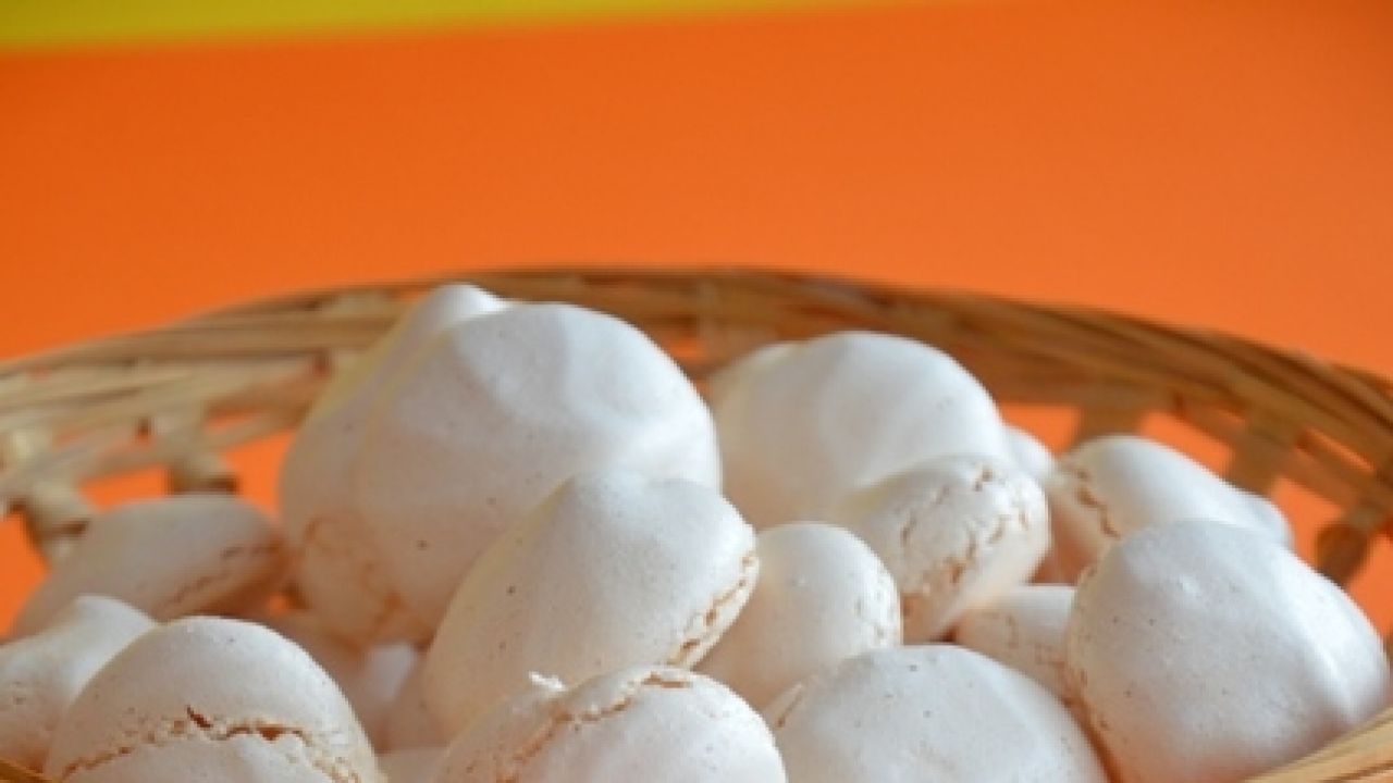 Przepis - Moje idealne bezy przepis - Gotujmy.pl