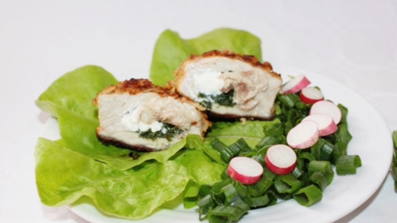 Przepis - Nadziewany schab –mini rolada przepis - Gotujmy.pl