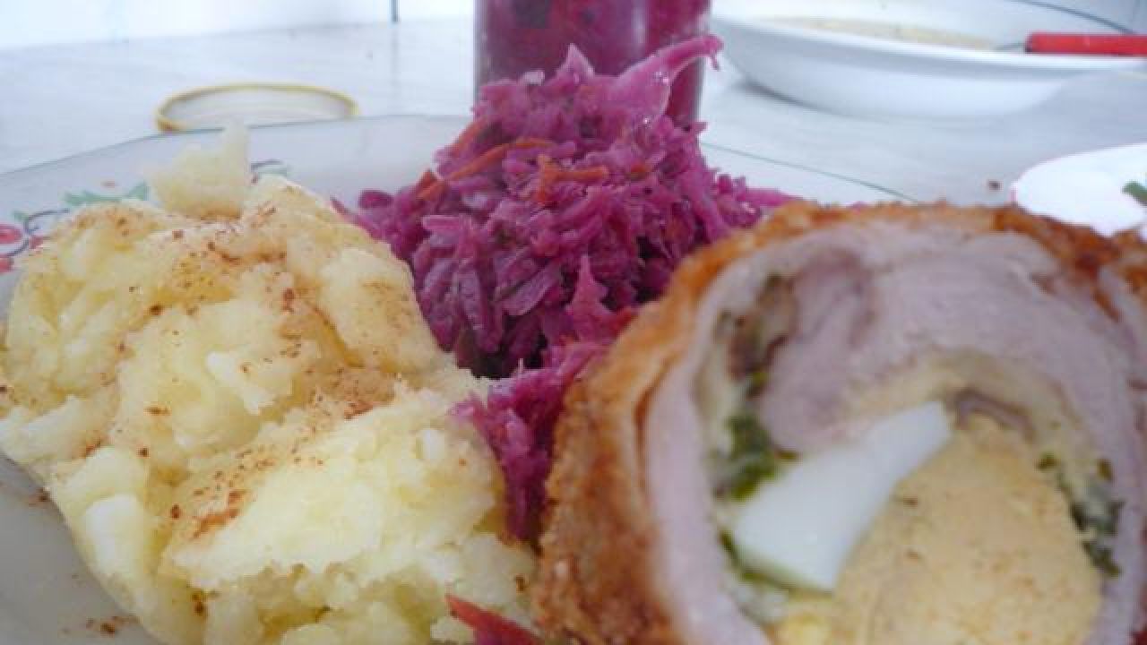 Przepis - Niespodziankowy dewolaj przepis - Gotujmy.pl