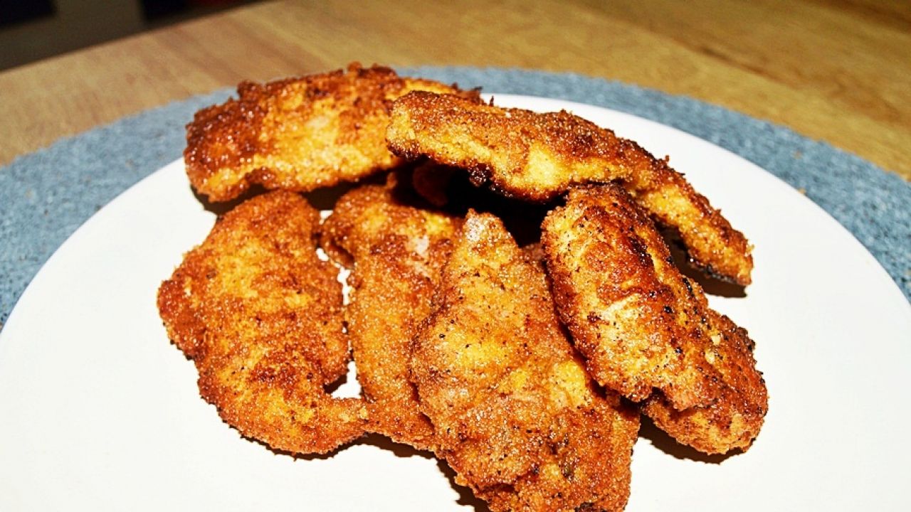 Przepis - Nuggetsy z kurczaka przepis - Gotujmy.pl