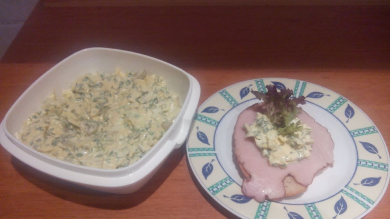 Przepis - Pasta jajeczna z serem do kanapek przepis - Gotujmy.pl Przepis - Pasta jajeczna z serem do kanapek przepis - Gotujmy.pl