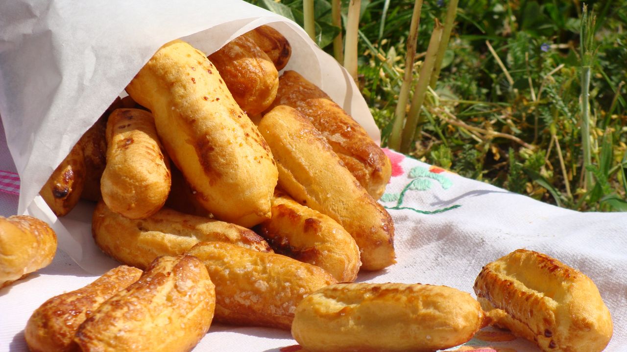 Słomka ptysiowa - Ciasta, Ciasteczka i Desery - Gotujmy.pl