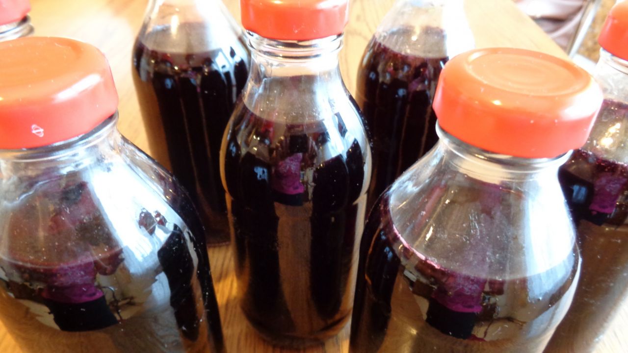 Przepis - Soczek z aronii przepis - Gotujmy.pl