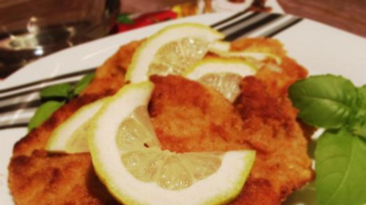 Przepis - Sznycel Wiedeński przepis - Gotujmy.pl