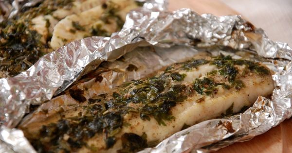 Przepis - Miruna z piekarnika przepis - Gotujmy.pl